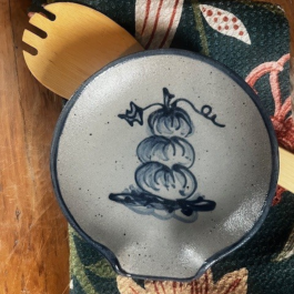 spoon rest- stacked pumpkin